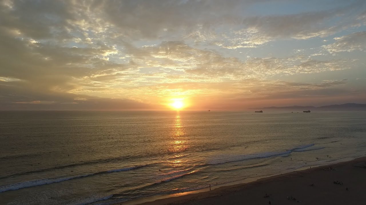 Manhattan Beach Drone Footage - YouTube