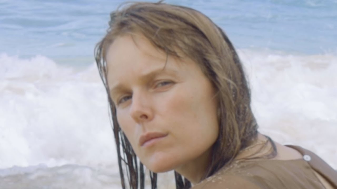 Lisa Bregneager – Saviour - YouTube