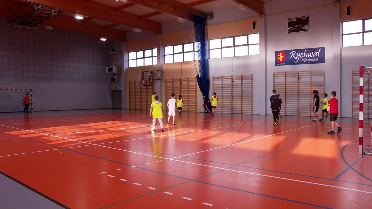 Ferie pełne atrakcji w Rychwale - YouTube