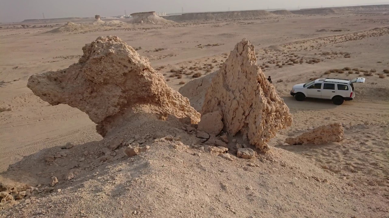 Zikreet, Qatar - Rock Formations & Four 50 feet steel towers - YouTube
