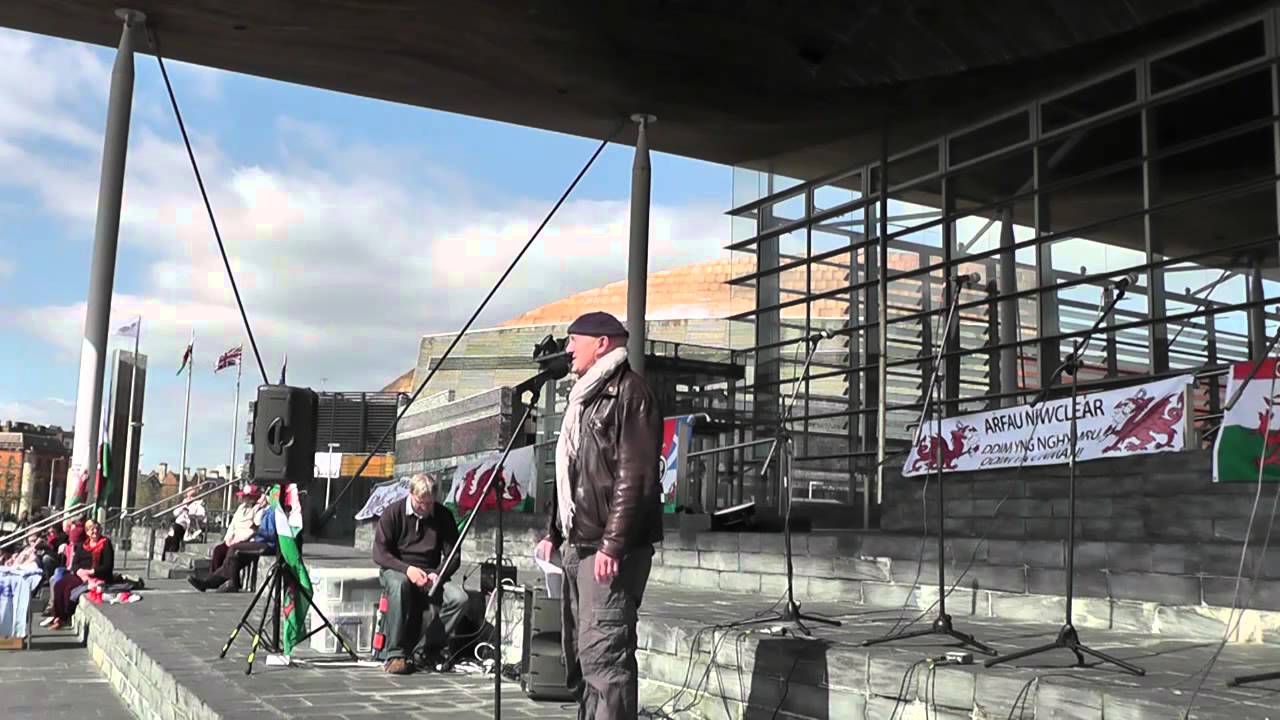 Dewi 'Pws' - YouTube
