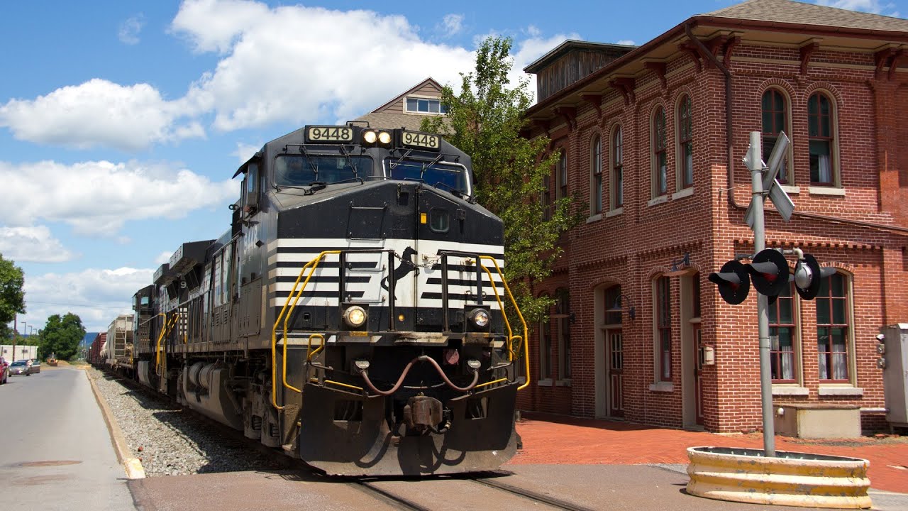 CP 458 with NS Power, Downtown Sunbury, PA, 6-26-12 - YouTube
