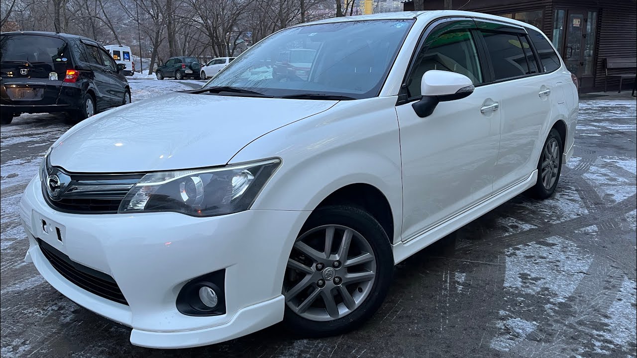 Toyota Corolla Fielder WXB - YouTube