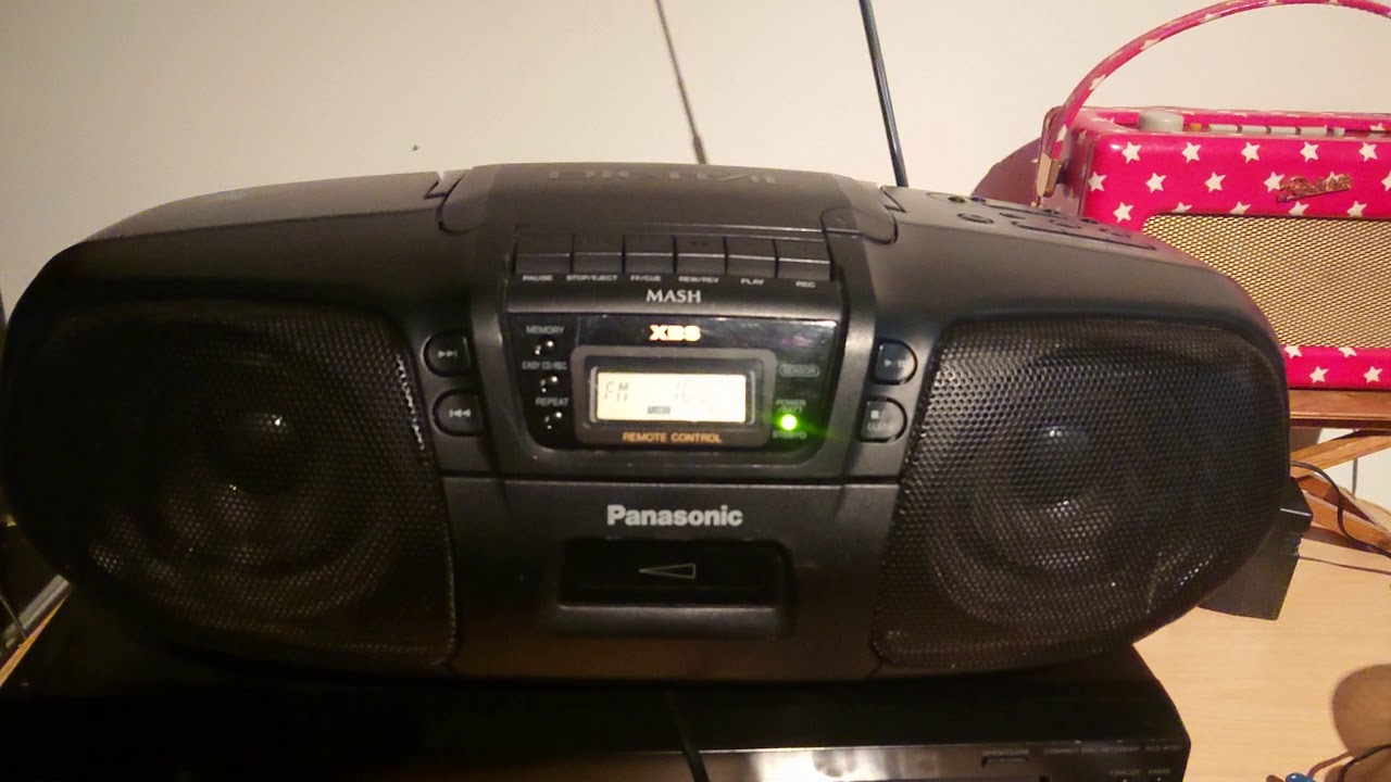 Panasonic RX-DS25 Radio Cassette CD - YouTube