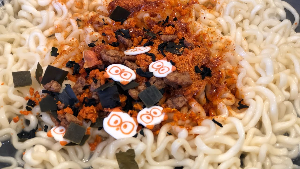 HOW TO COOK KOREAN NOODLE STIR FRY NOODLES NEOGURI SPICY SEAFOOD FLAVOR ...