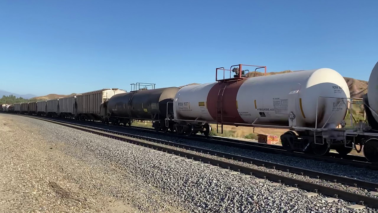 Union Pacific Manifest Run 8 up Beaumont Hill - YouTube