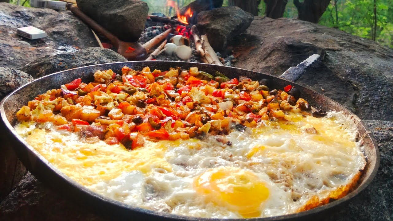 Cooking Eggs and Veggies in the WILD (Wilderness Cooking Adventure ...