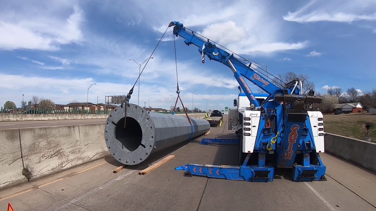 Reloading a oversize light pole miller 1150 - YouTube