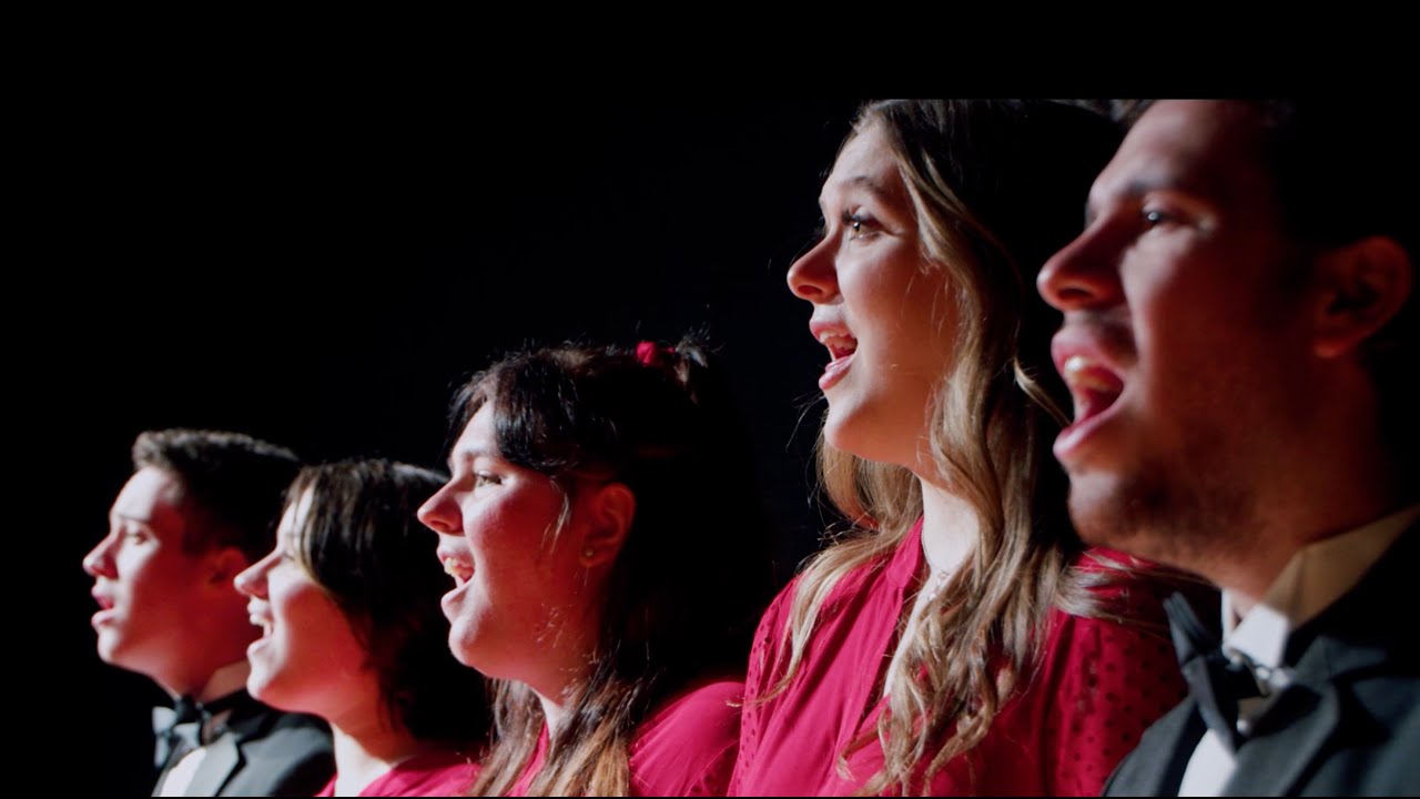 "The First Noel" performed by The LaGrange College Singers - YouTube