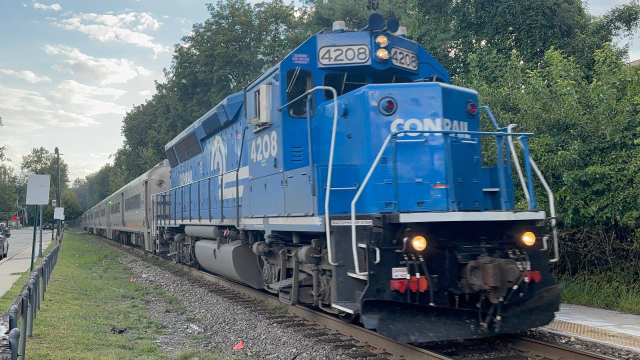 3 trains at Park Ridge FT NJT 4208 “Conrail” - YouTube