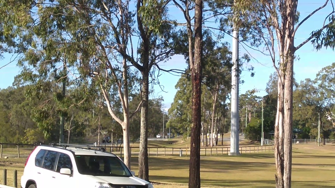 Qld police sert 4wd flying to call - YouTube