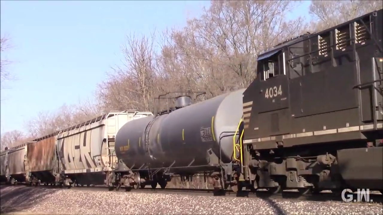 NS 123 Led By NS 7600 With a Horn Show! - YouTube