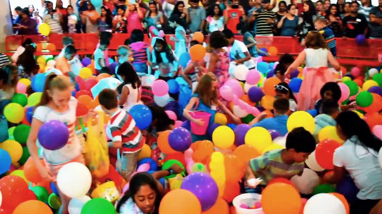 7000 Balloon Egg Hunt - YouTube