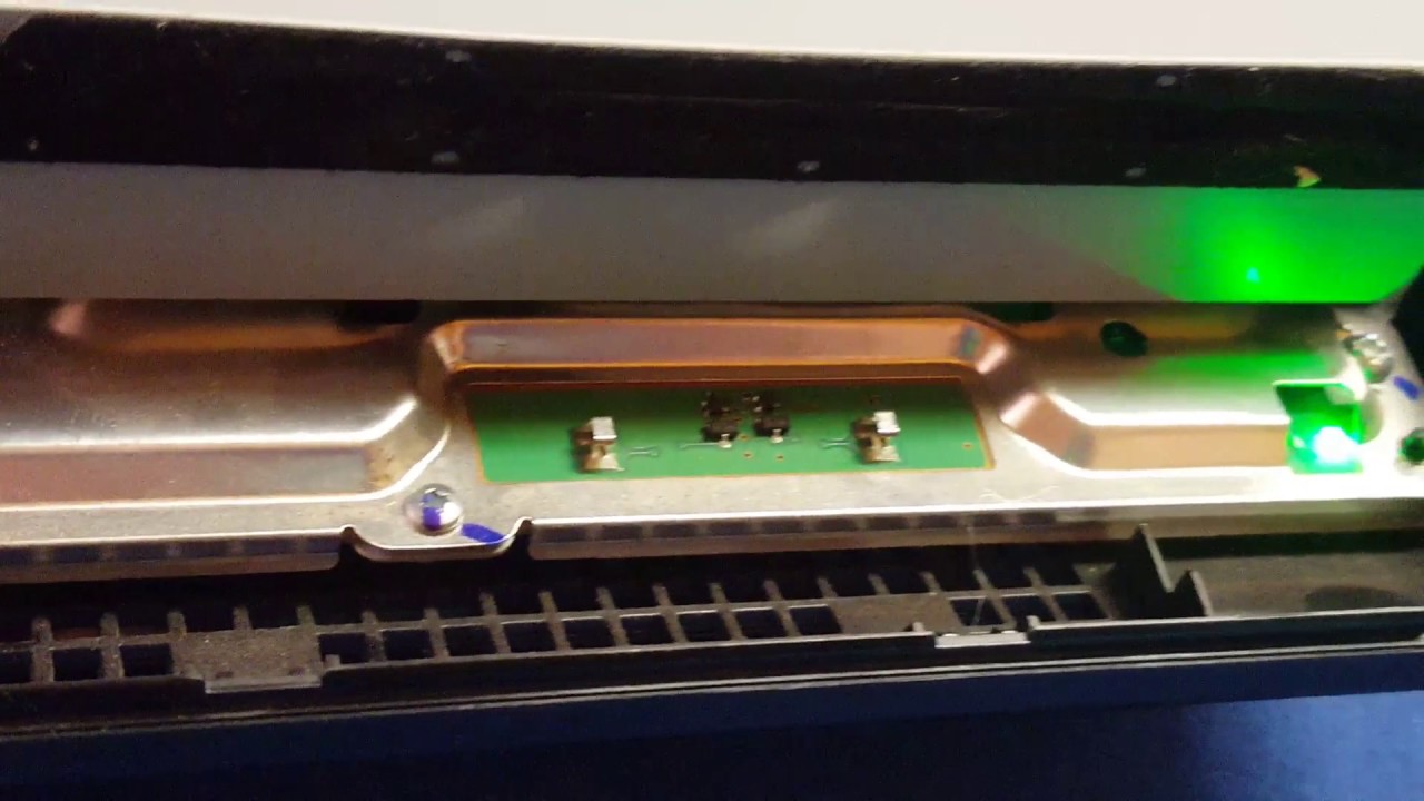 Playstation 3 red screen or death - YouTube