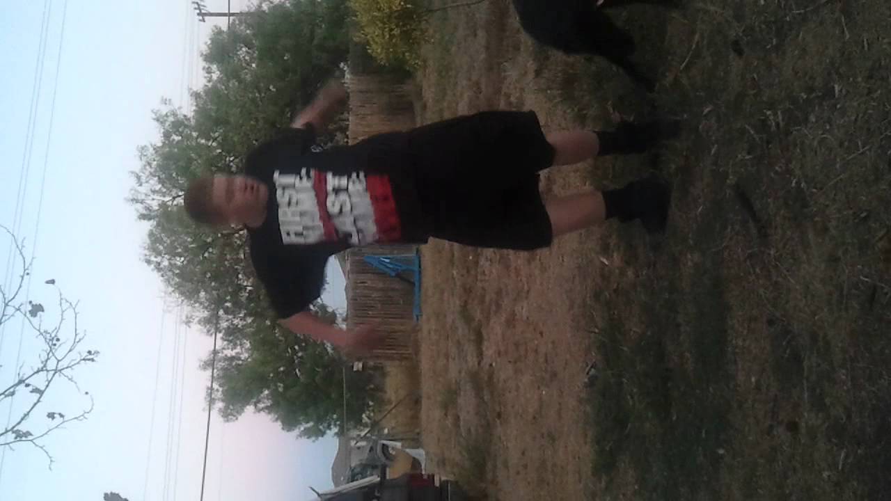 Another backyard mosh - YouTube