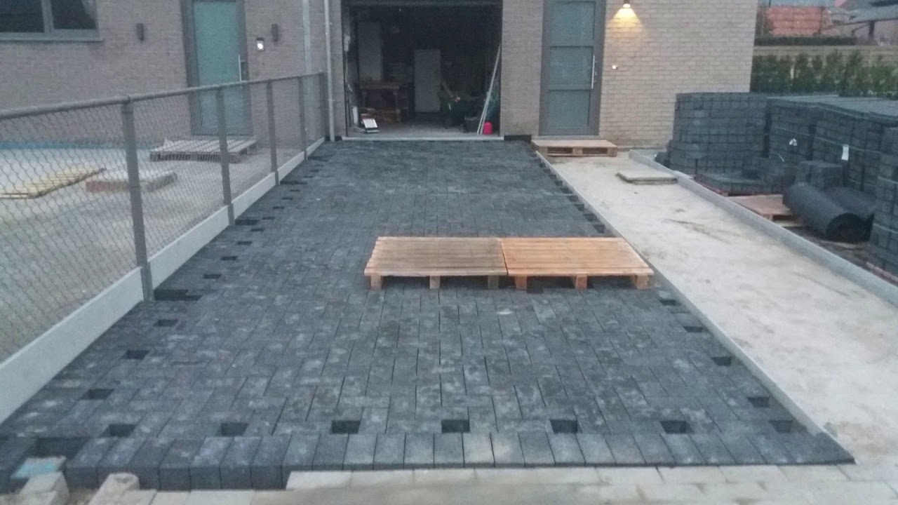 oprit,terras en staptegels - YouTube