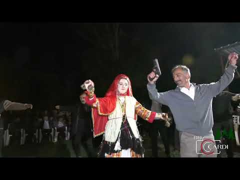 Akalan Köyü Kız tarafı Düğüne girişi