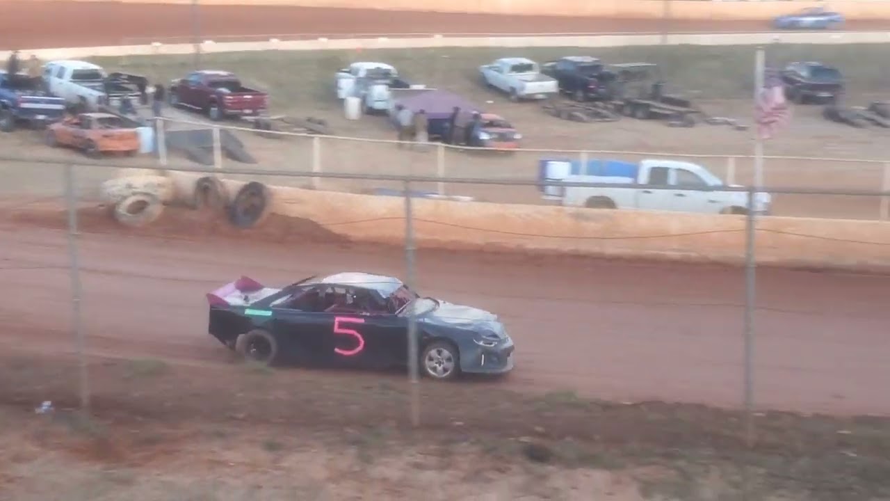 East Lincoln speedway - YouTube