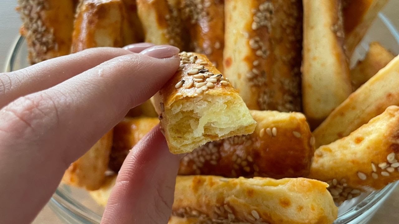 Reteta Simpla de Saratele Cu Branza - YouTube