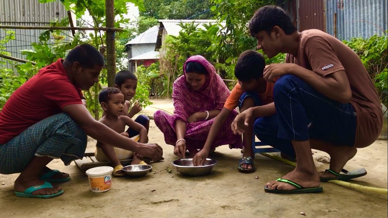 আজ অনেক দিন পর জাম মাখা খেলাম \\ Our Simple Village Life Style\\ Simple ...