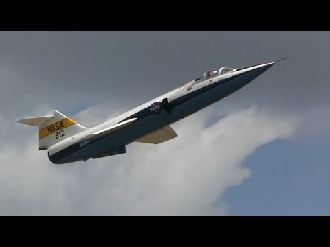 RC F-104 Starfighter - Jets Over Czech 2016 - YouTube