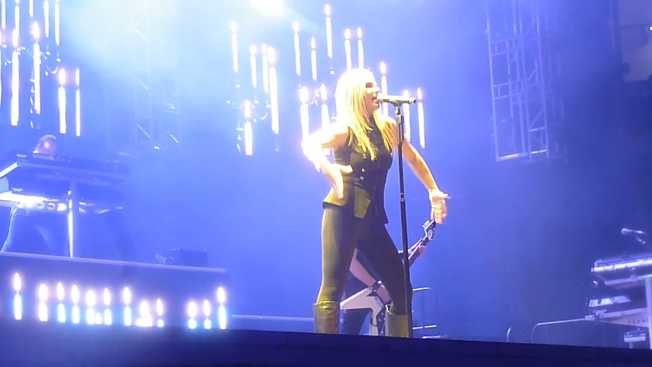 Trans-Siberian Orchestra "Angels We Have Heard On High" Jennifer Cella 12-30-2021 StL 3pm - YouTube