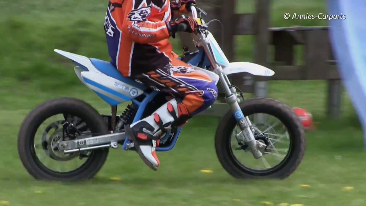 Kinder Motocross Motorrad Torrot E12 in Action - YouTube