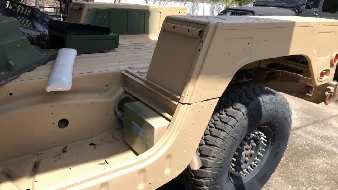 HUMVEE SLANTBACK BEING BUILT - YouTube