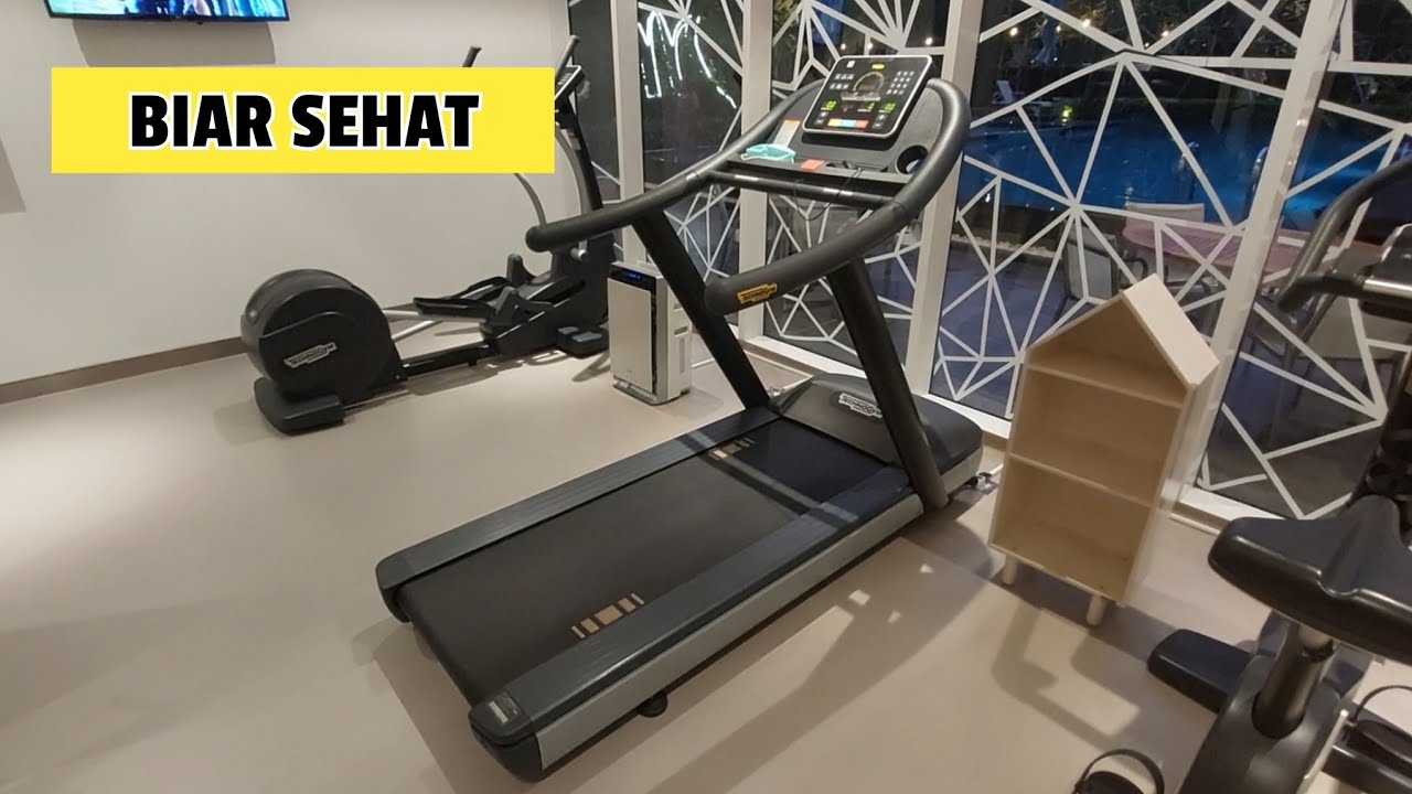 Review Treadmill Merk Technogym - YouTube