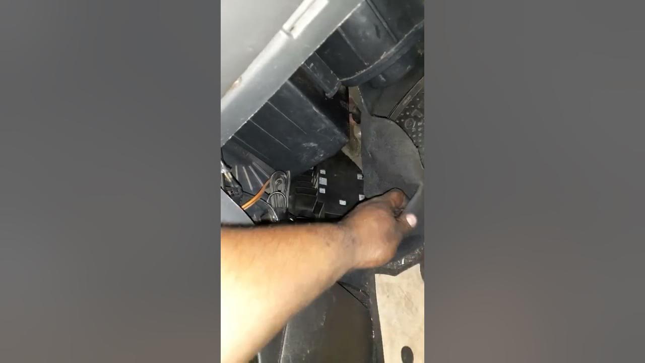 Solucion a código U2104 Chevy C2 transmision automática parpadea foco ...