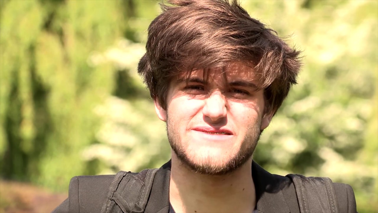 Tom the great and powerful - YouTube