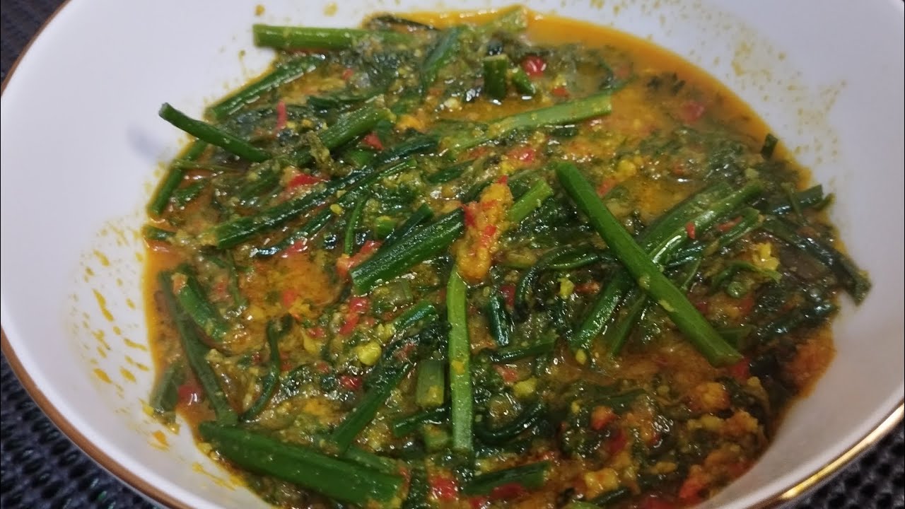 Sayur pakis tanpa santan || Pake bumbu sederhana - YouTube