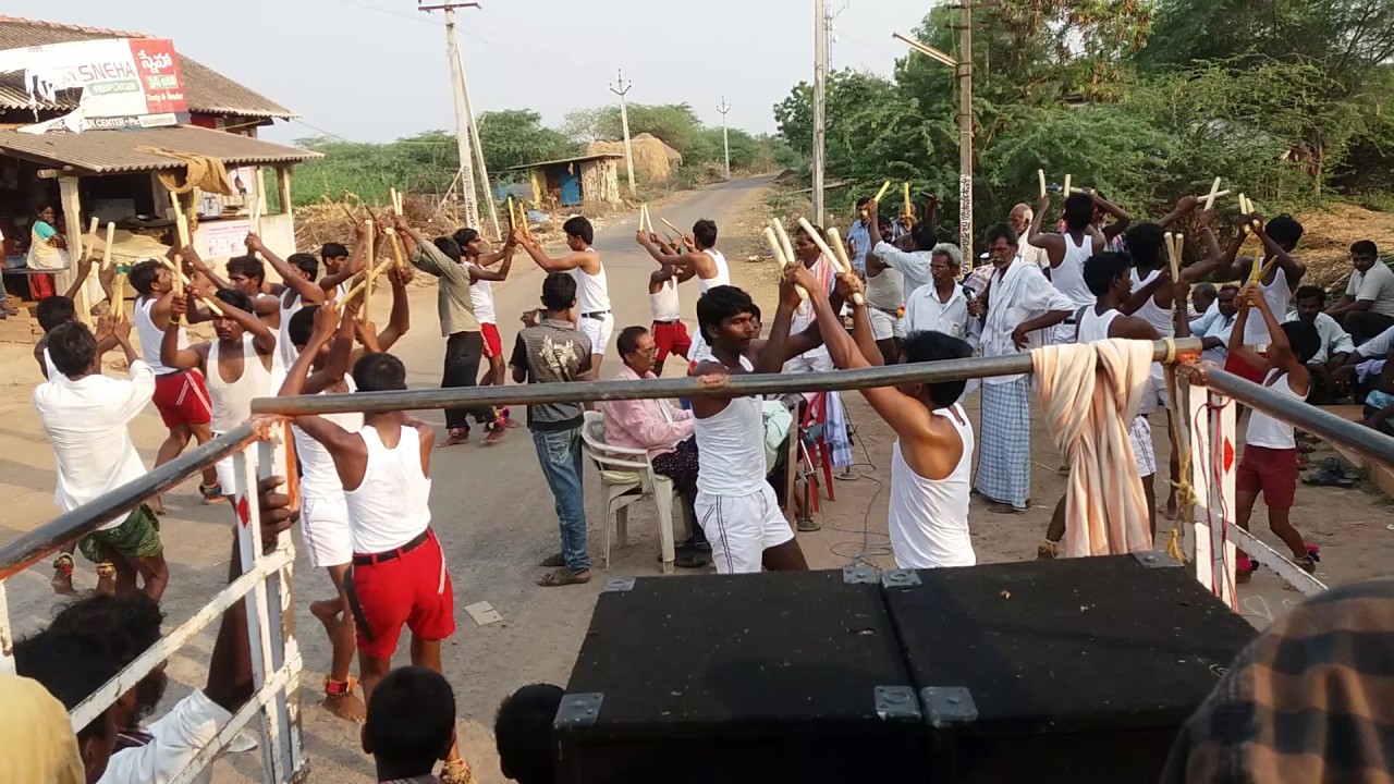 Kudaravalli kolatam youth - YouTube