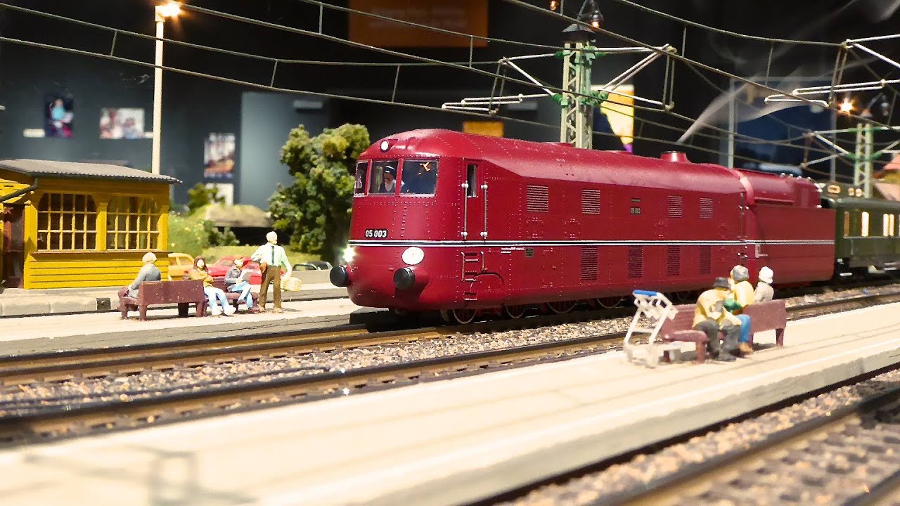 Marklin MHI 39053 Insider Br 05 "Cab Forward" & 37053 Streamlined at ...