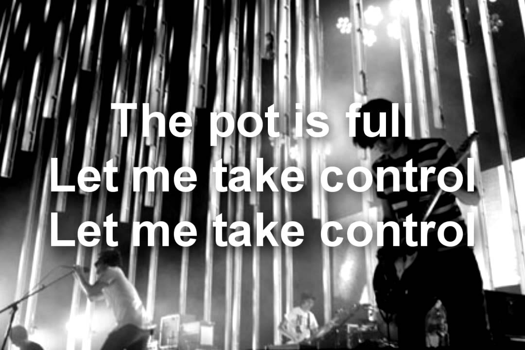 Radiohead - Staircase [Lyrics] - YouTube