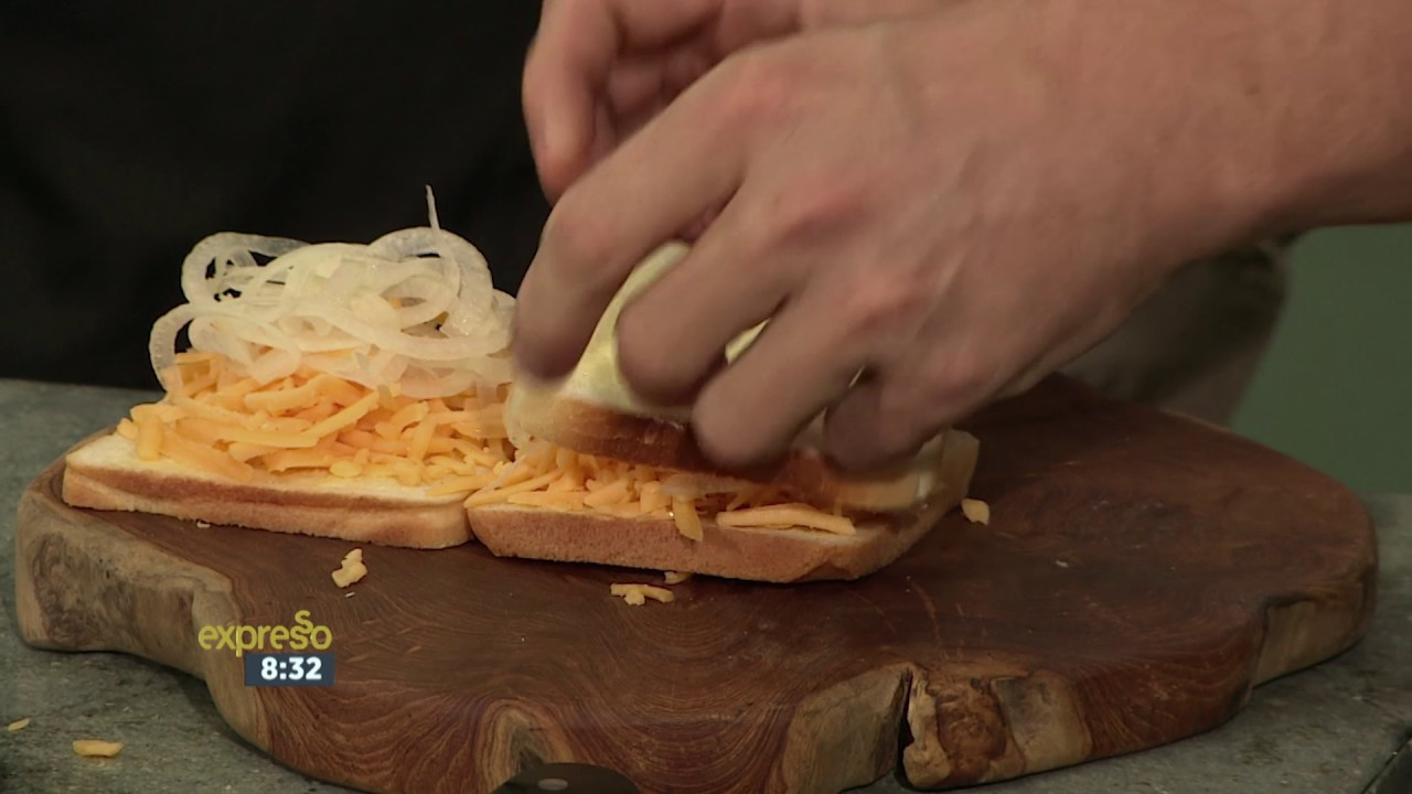 Braai Friday - The Ultimate Braai Broodjie - YouTube