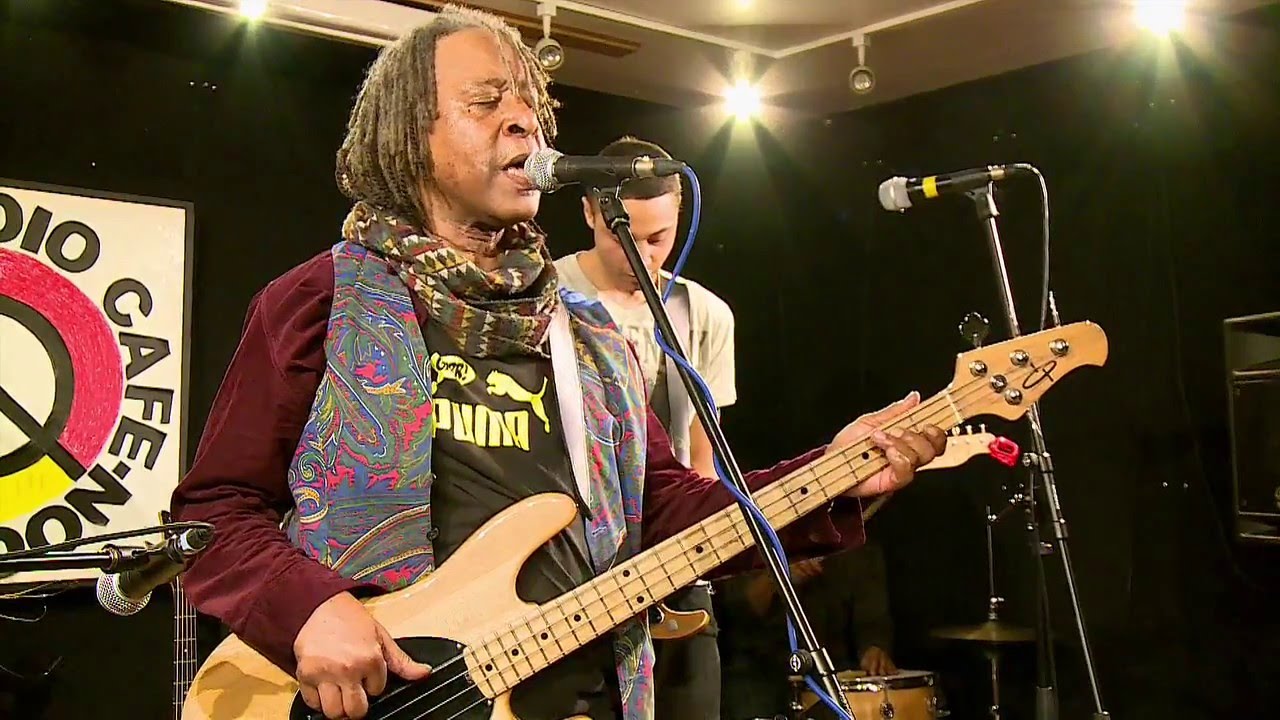 Gregg Kofi Brown & the KGB Band at MAP Live Lounge - YouTube