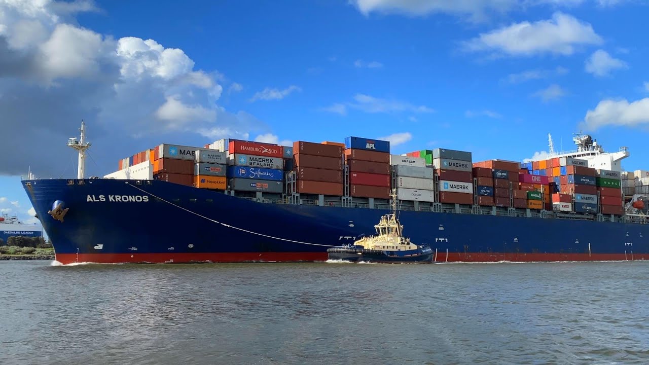 ALS KRONOS container ship travelling up the Yarra River in Melbourne Victoria Australia - YouTube