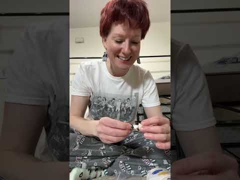 Kat Surth is live putting Lego sets together - YouTube