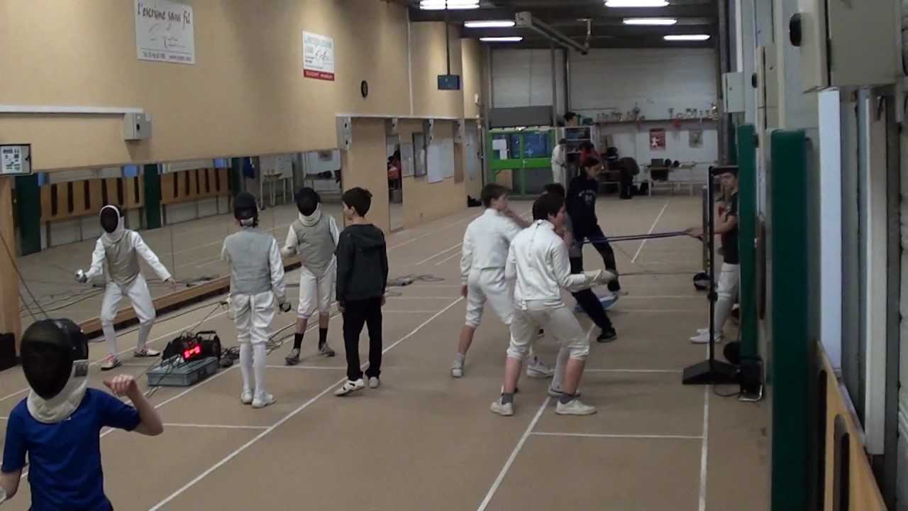 Young Fencing Classes 10-12 years old - YouTube