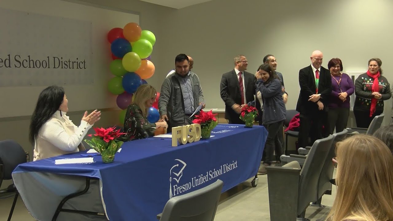 Teacher signing day - YouTube