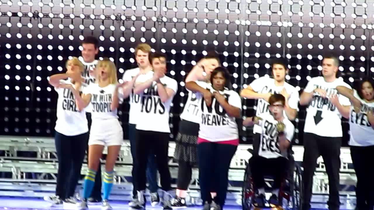 Glee Live - Born this Way - YouTube