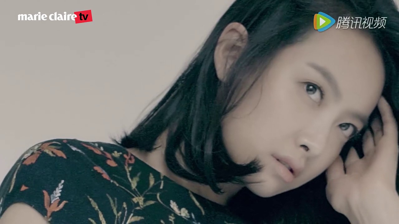 [HD] Victoria - Marie Claire Photoshoot Making Film - YouTube