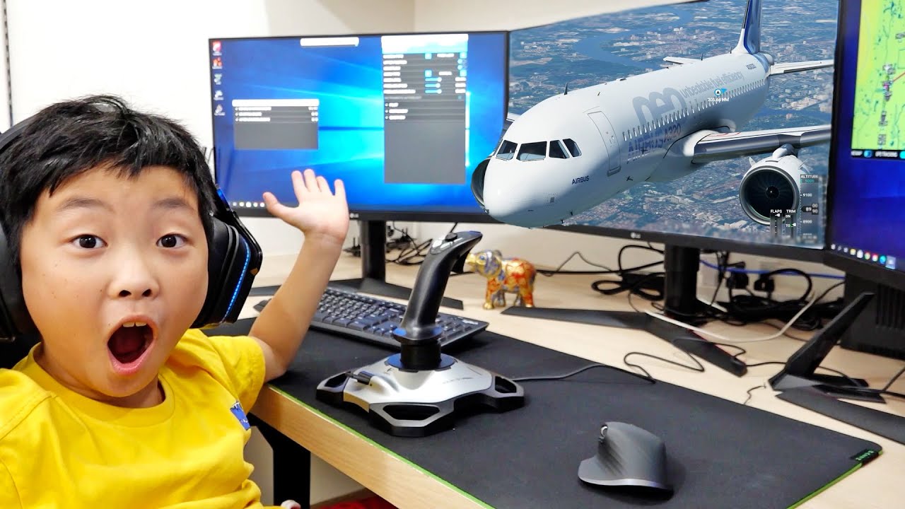 Airplane Game Play with World Trip Pretend Play - YouTube