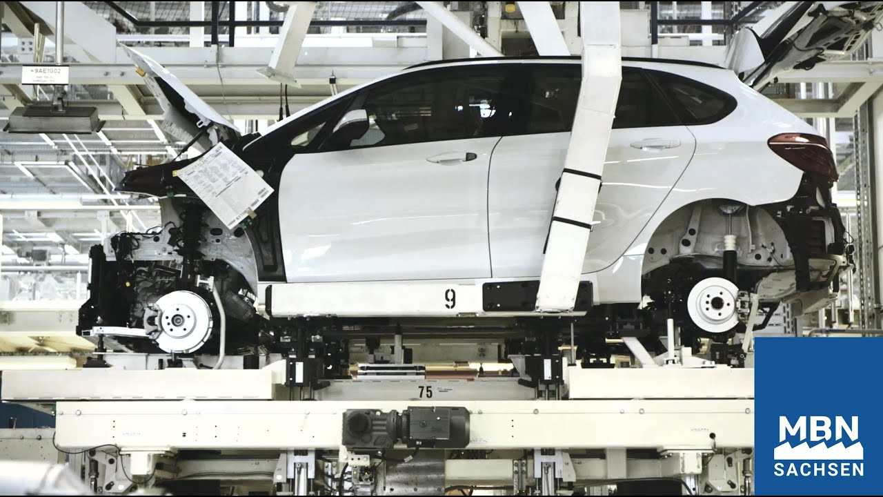 MBN car assembly Marriage station - YouTube