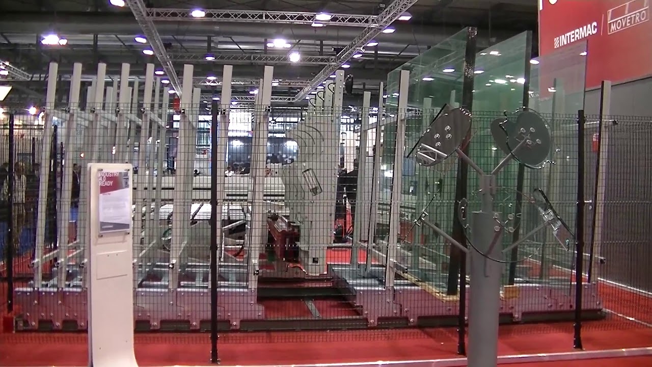 Movetro shuttle system Italy Exhibition 2017 - YouTube