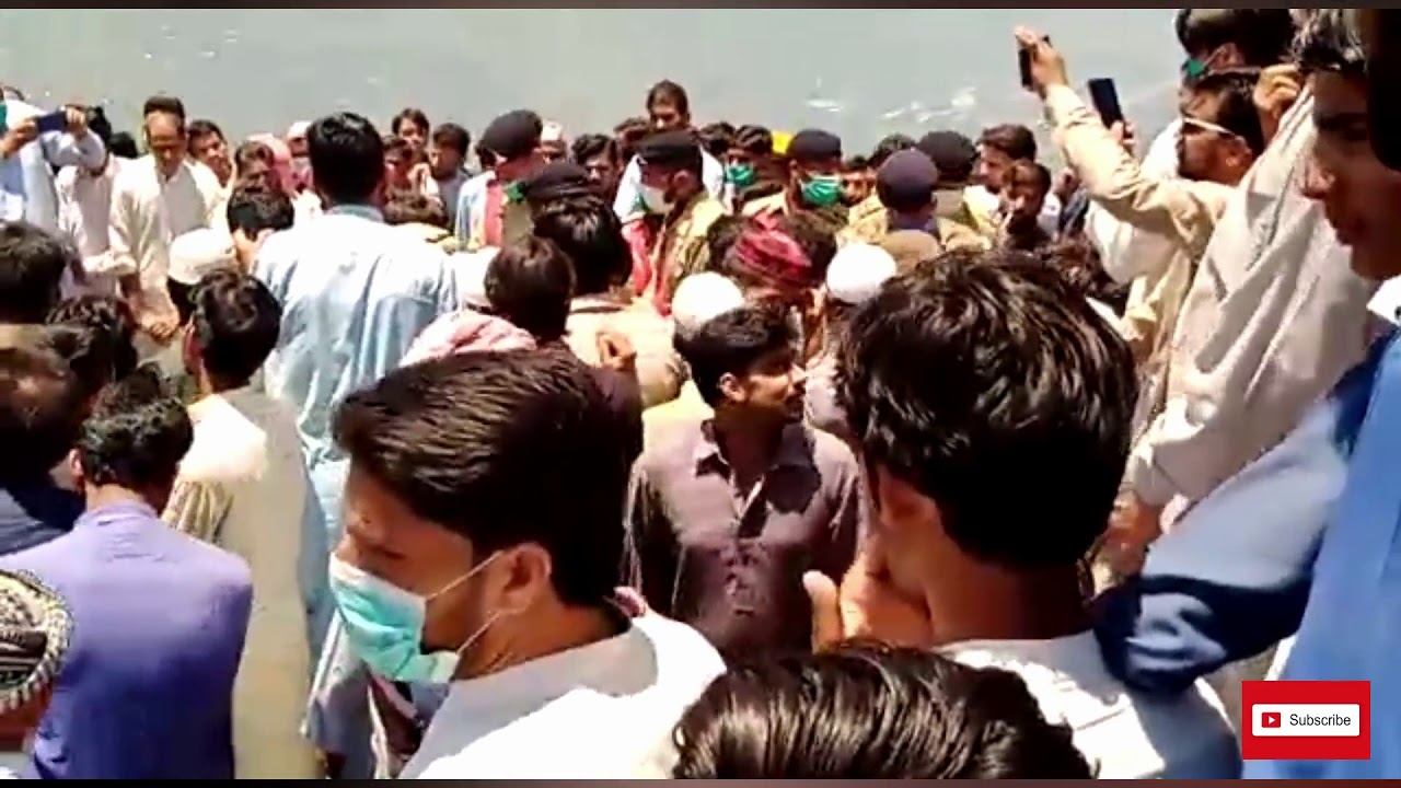 Last Ceremony Of FAROOQ AWAN SHAHEED at Muzzafarabaad kashmir with Army ...