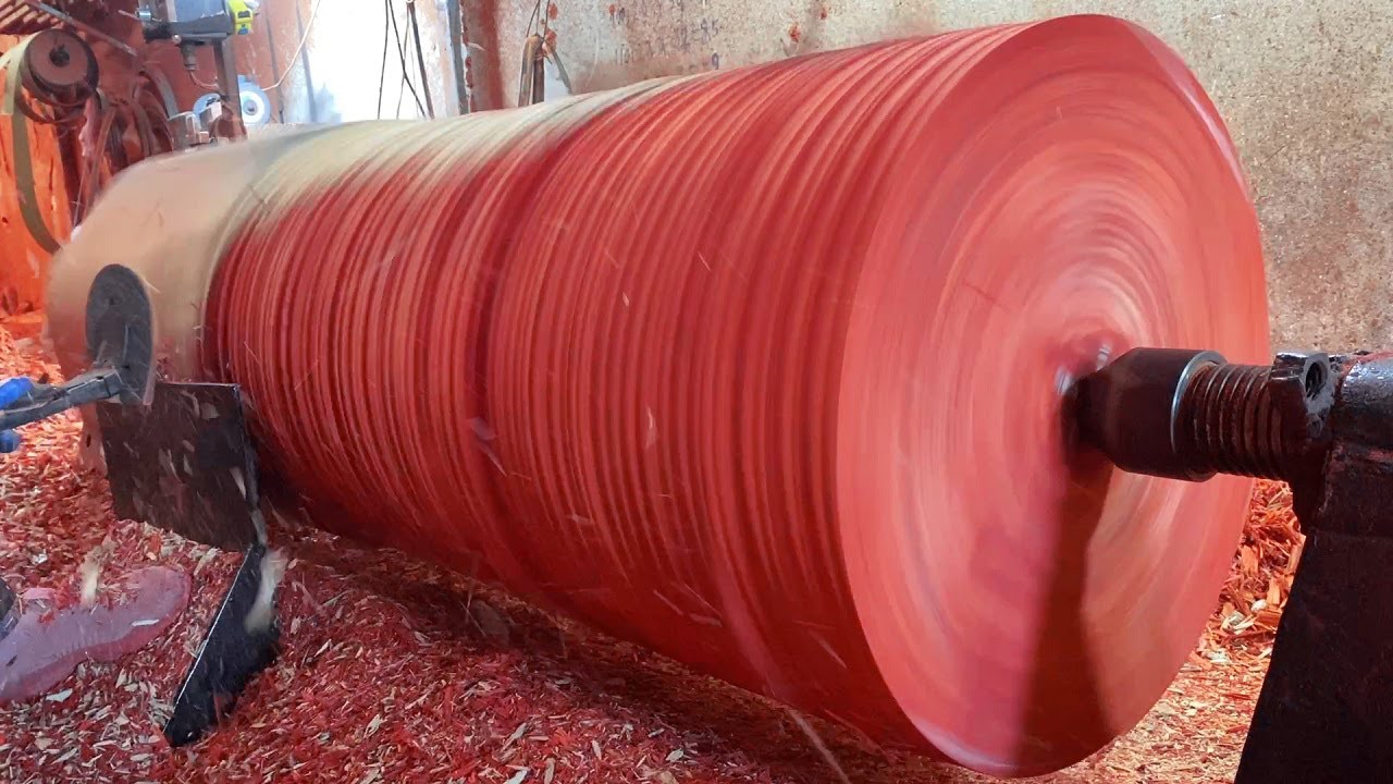 Red Wood Lathe Skills -Woodworking Giant.Giant Lathe - YouTube