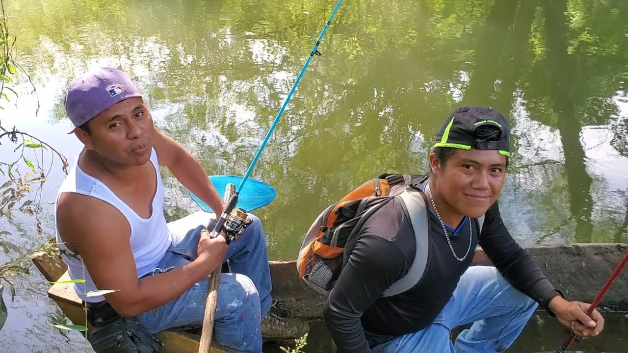 🛶NUESTRA Primera PESCA En Un BOTE (Canoa)! Pescamos Con Caña En Un Bote ...