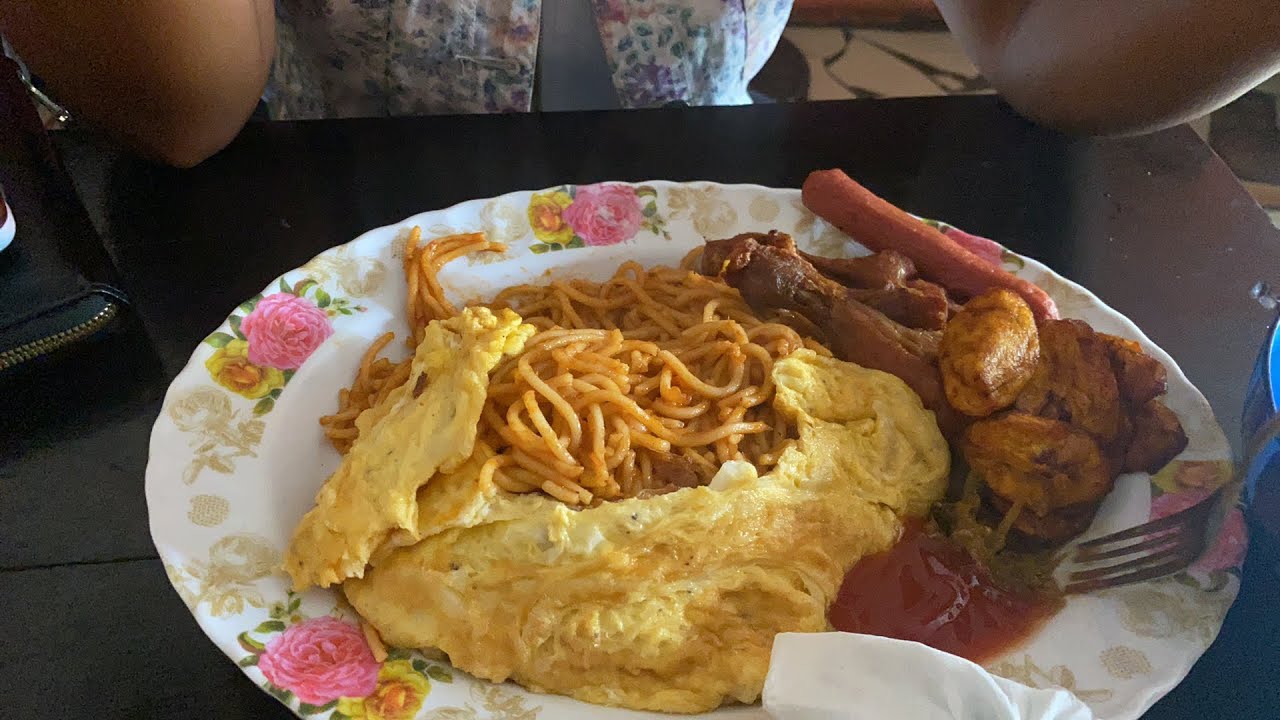 Let eat street food in Monrovia Liberia - YouTube